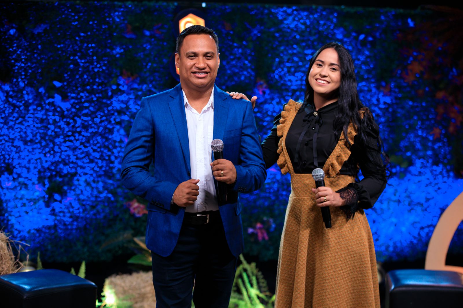 A dupla Jeffter e Kivia faz sua estreia com a canção “Mãos Ungidas ...